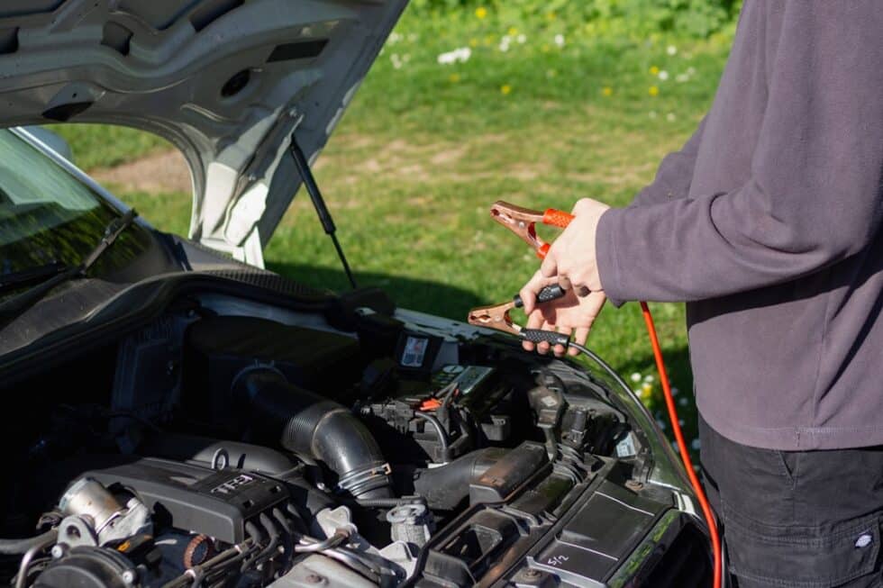 How to Safely Disconnect Jumper Cables - West Delray Collision Center